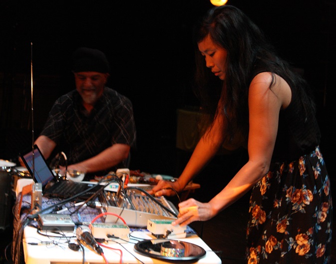 Bonnie Jones & Michael Zerang, High Zero Festival – Bonnie Han Jones
